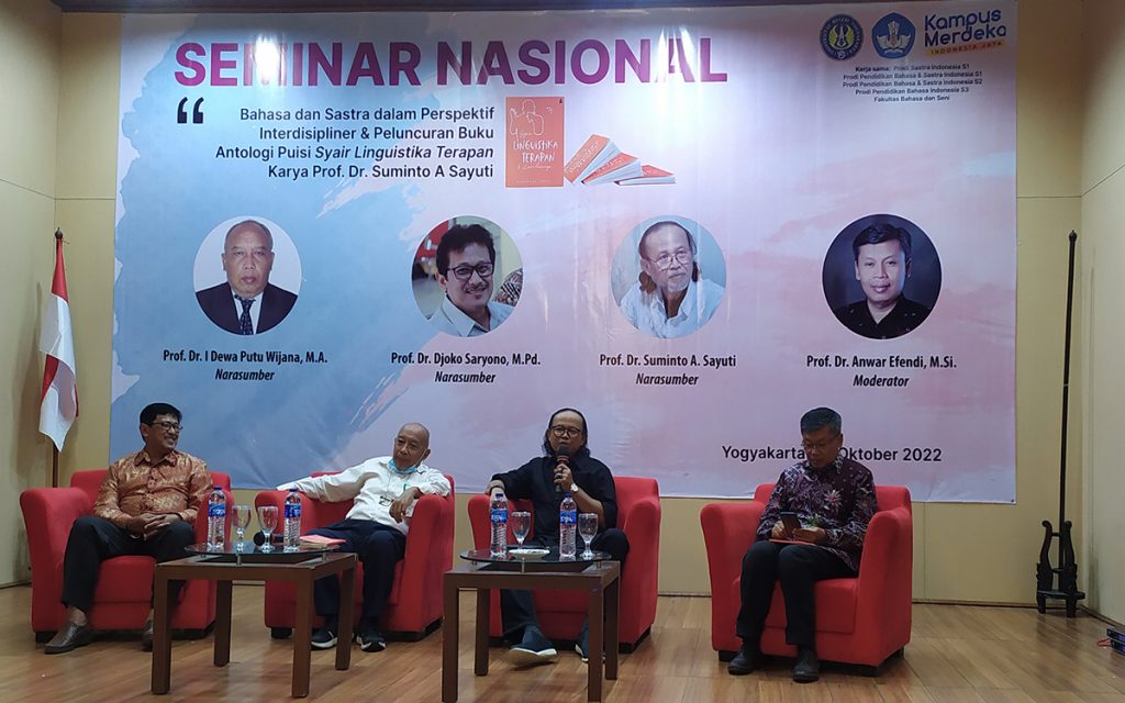 Buku Puisi Suminto A. Sayuti Diluncurkan di Seminar Nasional FBS UNY